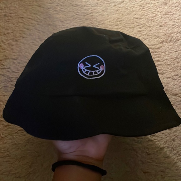 Accessories | Black Smiley Face Bucket Hat | Poshmark